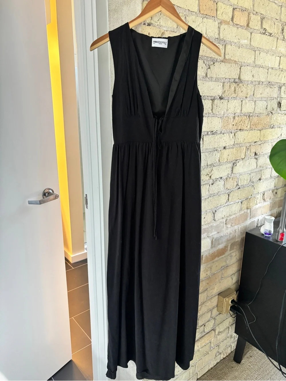 Princess Polly | Dresses | Princess Polly Black Sleeveless Maxi Dress ...